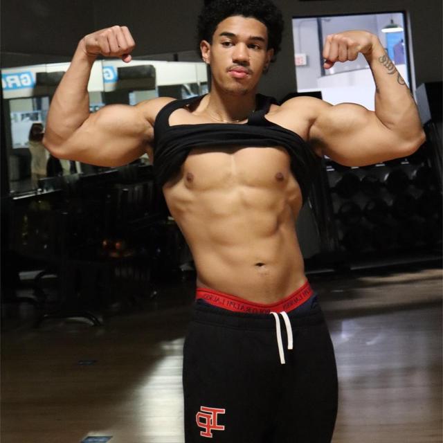 Muscle gain by Tyson Kelly